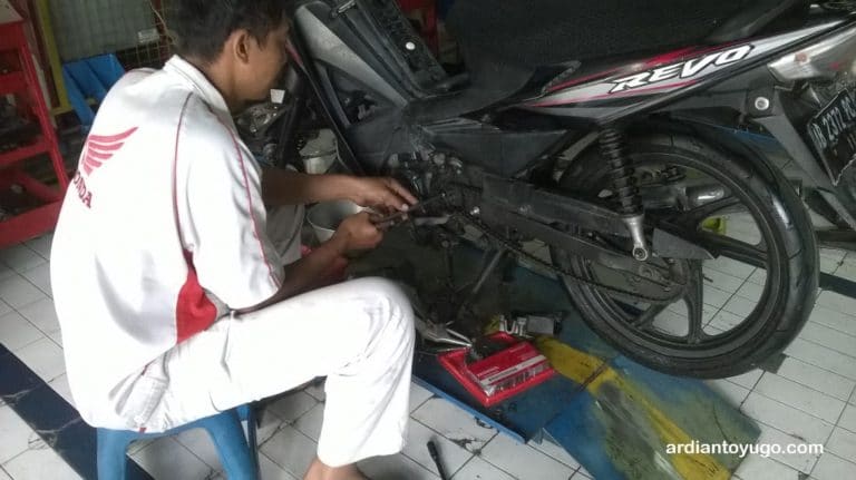 Ganti Gear Set Honda Revo 100, Mantabh... - Ardiantoyugo